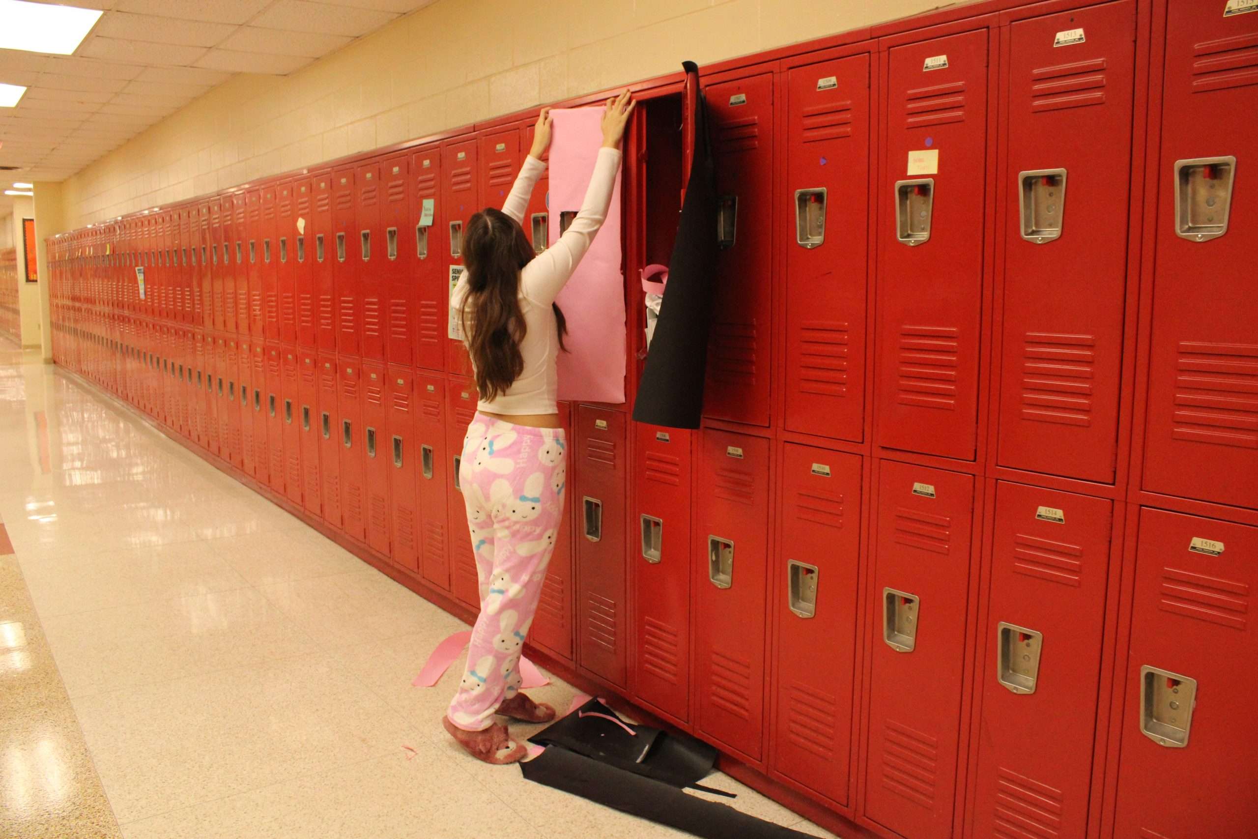 Seniors are locking in their pride and spirit! Coming together to ...